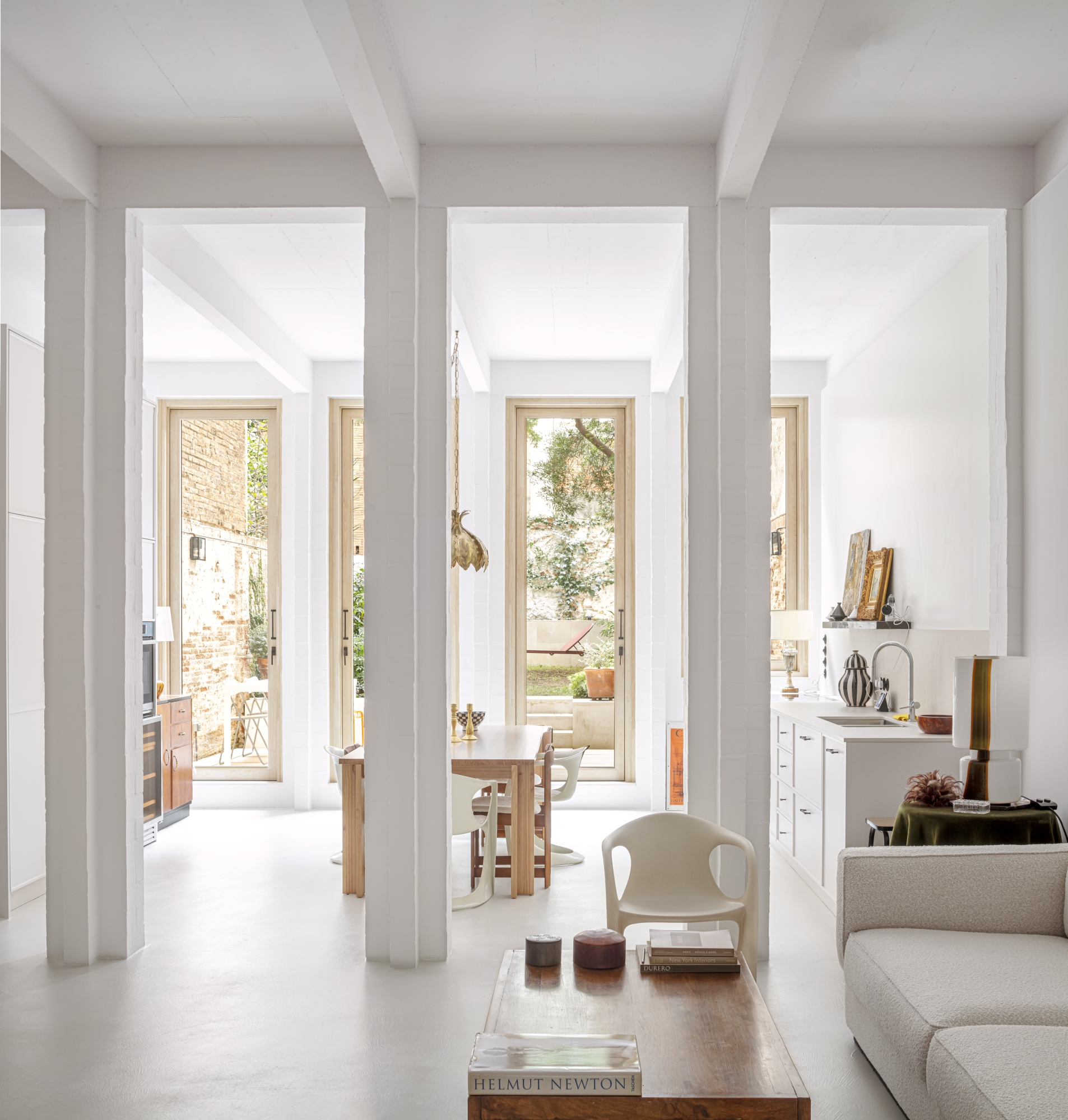 Dom s netypickým pôdorysom: Namiesto stien tehlové stĺpy - Dom z tehly